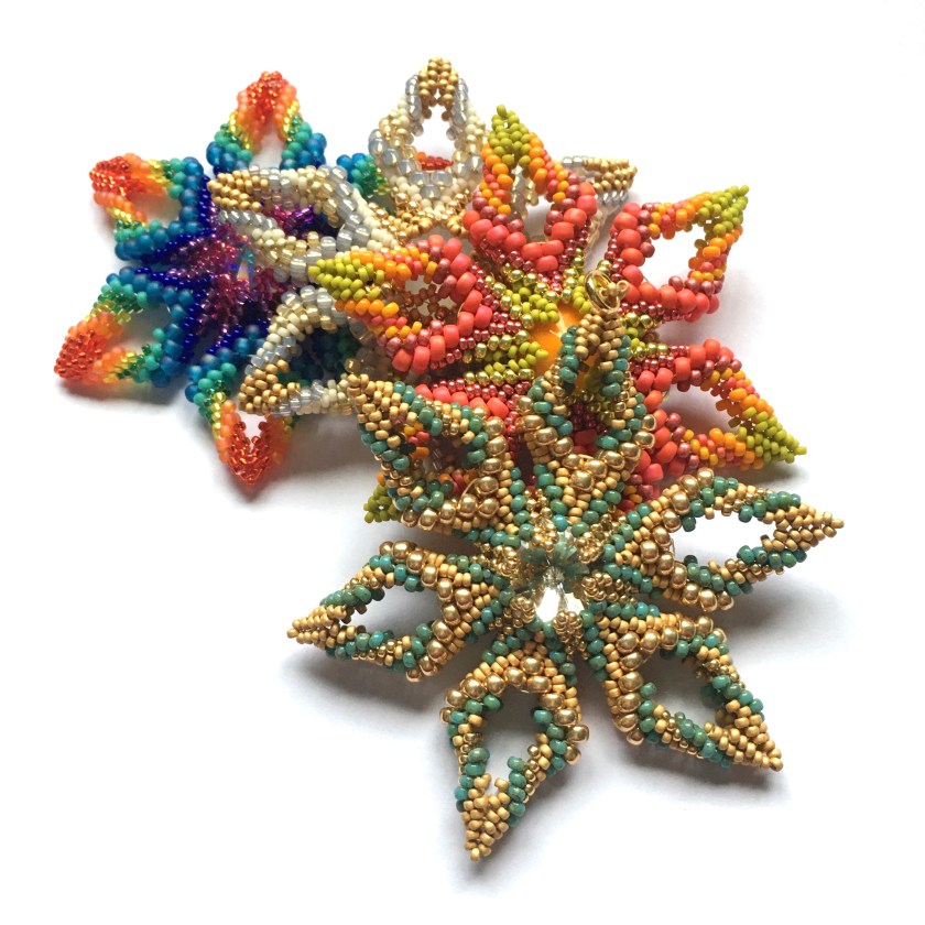 Cellini Rick Rack Ninja Star – The Indecisive Beader